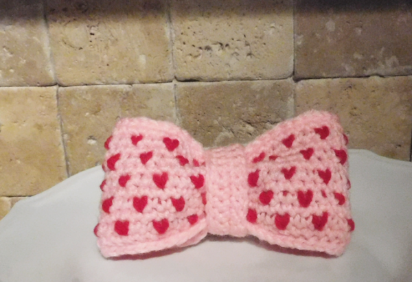 Crochet Heart Bow Pattern – Yarn Ballin'